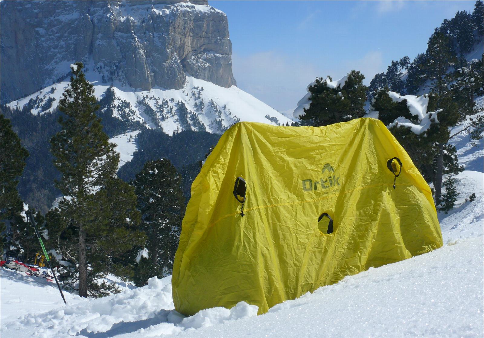 Abri bivouac de secours Ortik Tupek